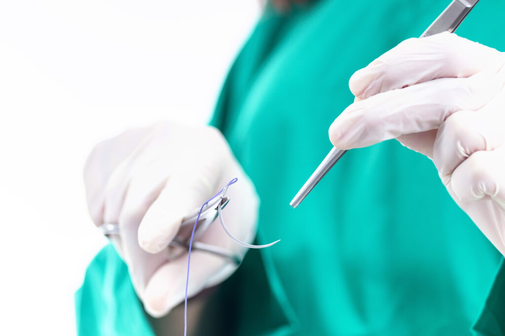 Surgical Suturing Techniques Mastery Guide - Apprentice Doctor